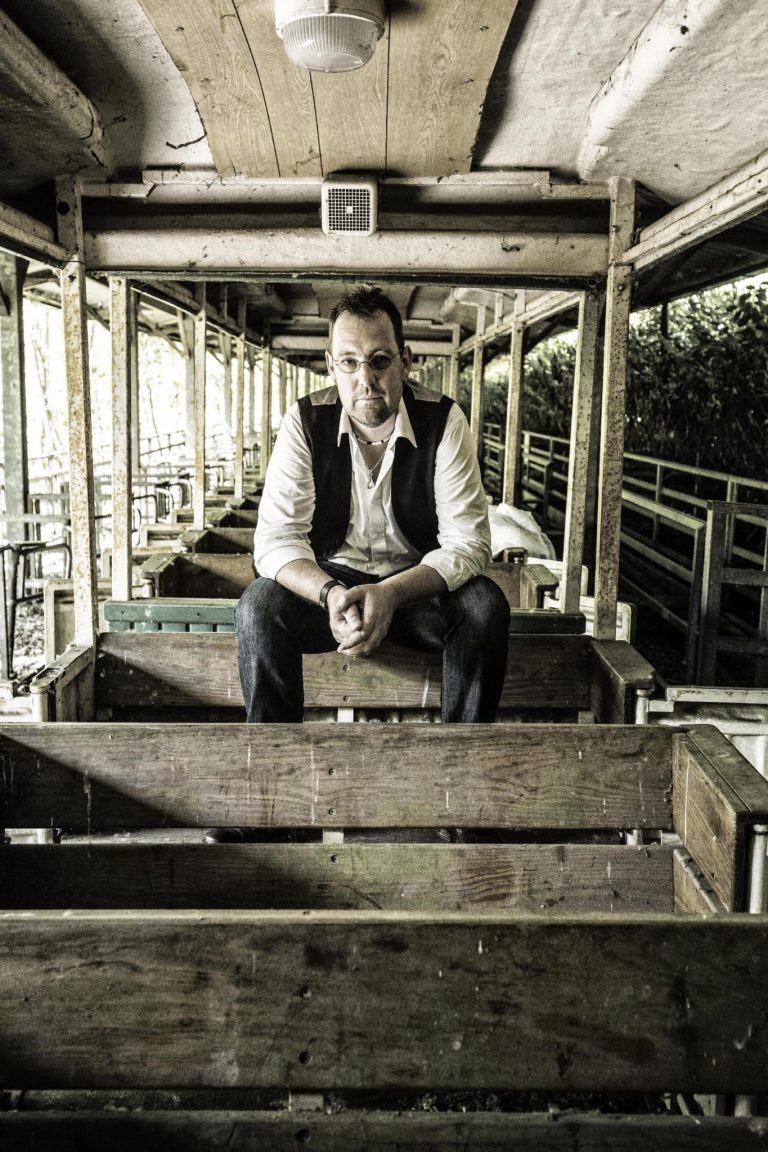 “MEMORIALE DI UN ANOMALO OMICIDA SERIALE” il nuovo libro di Davide ...